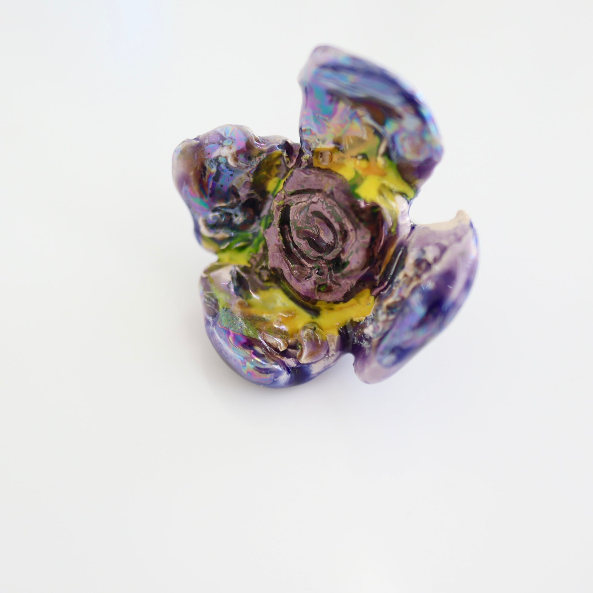 MATHILDE HIRON BIG RING FLOWER PURPLE – GIGINA